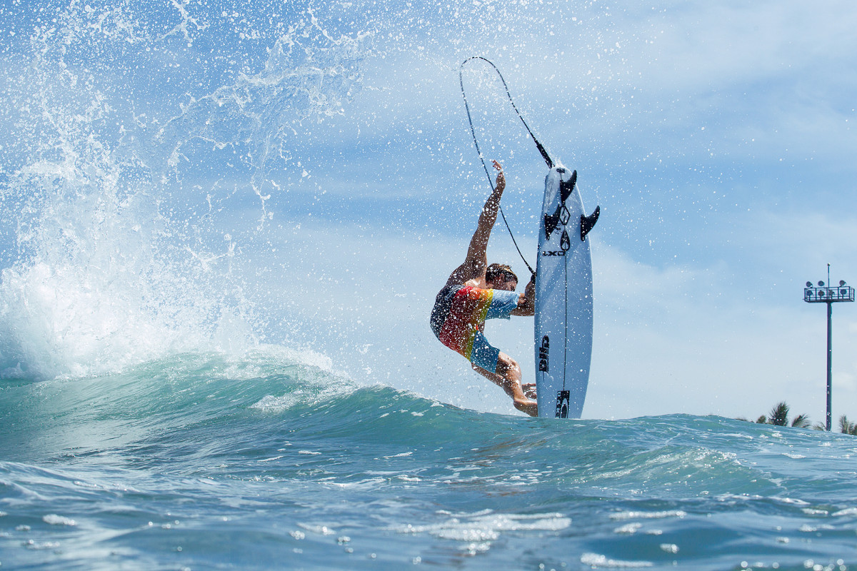Daily Surf Reports, Detailed Surf Forecasts, Live Streaming Surfcams ... Daily Surf Reports, Detailed Surf Forecasts, Live Streaming Surfcams ...