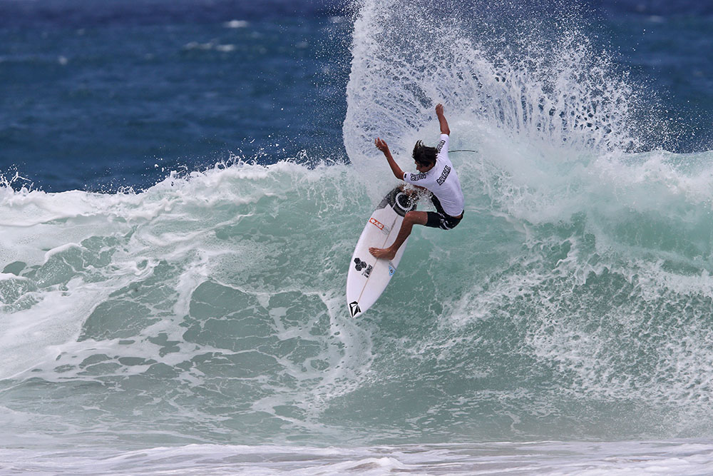 Stowaway Pro brings pro surfing back to Freshwater Beach | Swellnet ...