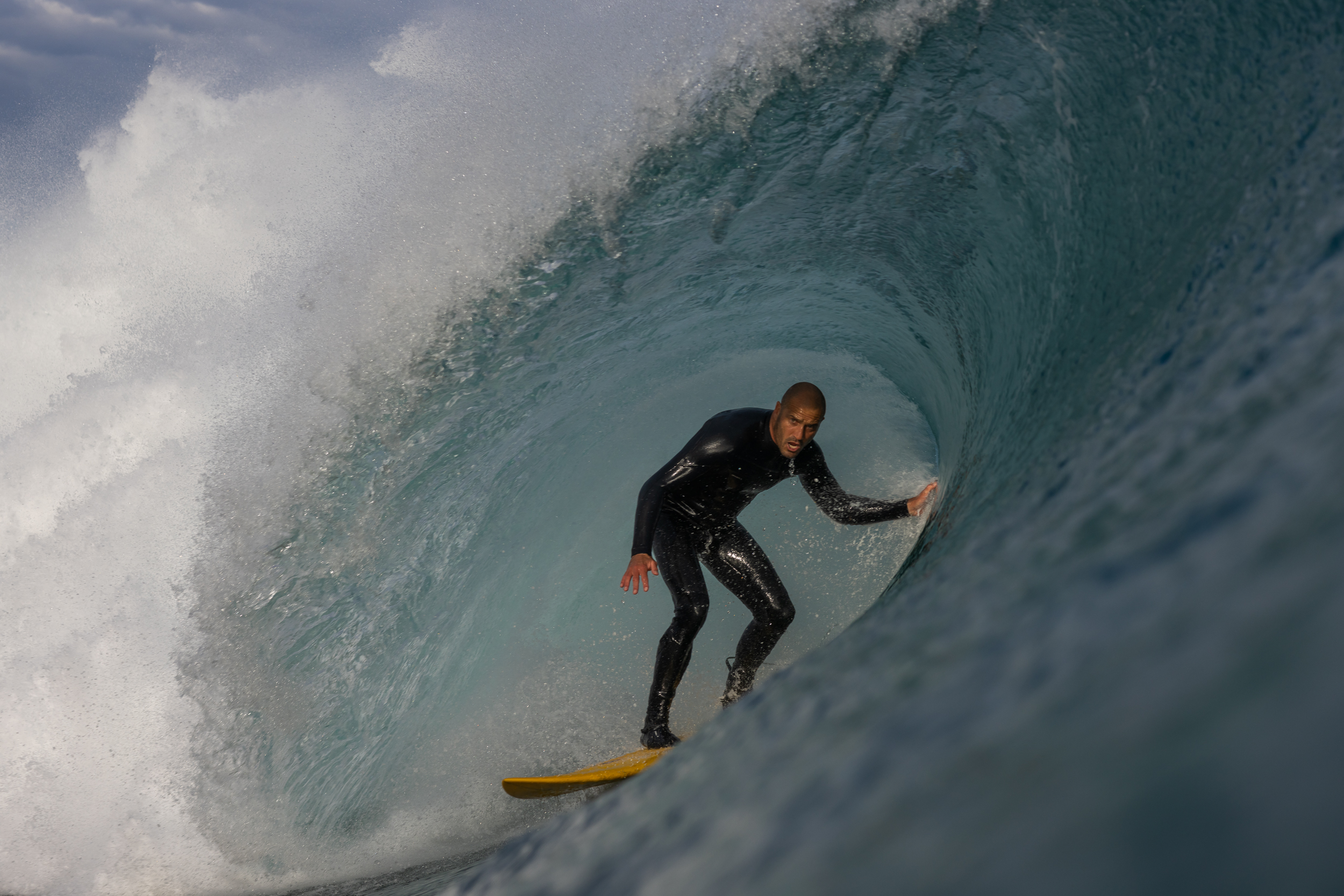 Photos: Between The Peaks | Features | Swellnet