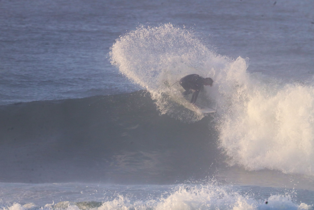 Newcastle Detailed Surf Report, Surf Photos, Live Winds, Tides and ...