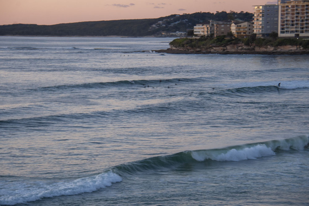 Cronulla Detailed Surf Report, Surf Photos, Live Winds, Tides and ...