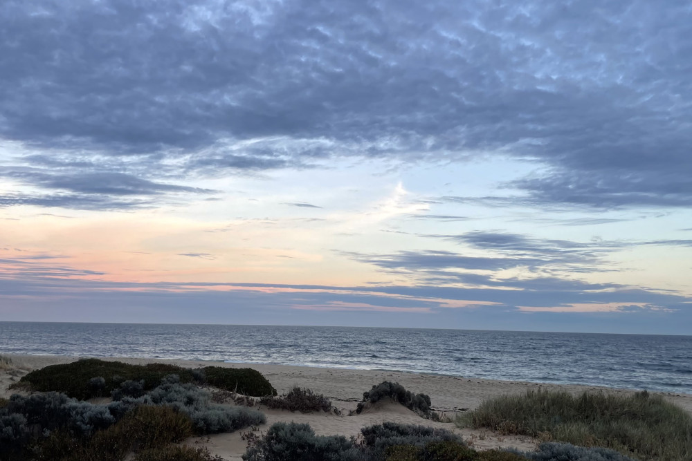 Mandurah Detailed Surf Report, Surf Photos, Live Winds, Tides and ...