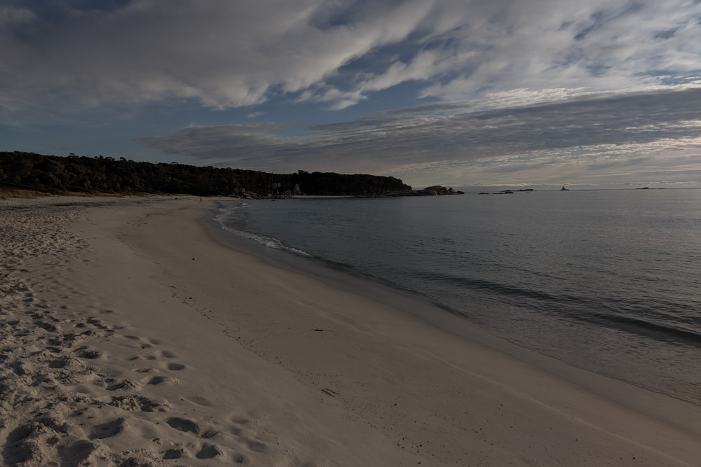 St Helens Detailed Surf Report, Surf Photos, Live Winds, Tides and ...