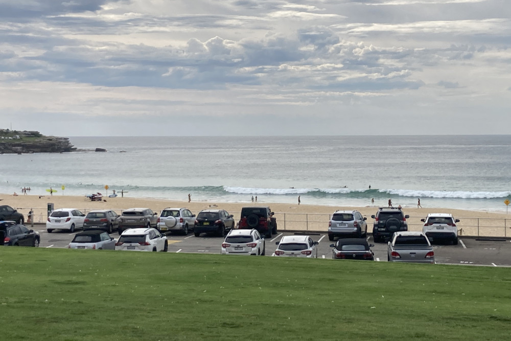 Eastern Beaches Detailed Surf Report, Surf Photos, Live Winds, Tides ...