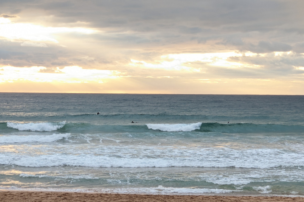 Northern Beaches Detailed Surf Report, Surf Photos, Live Winds, Tides ...
