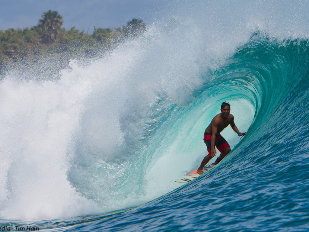 Asian Surfing Champions in Grajagan | Surf Photos by Tim Hain/ASC Media ...