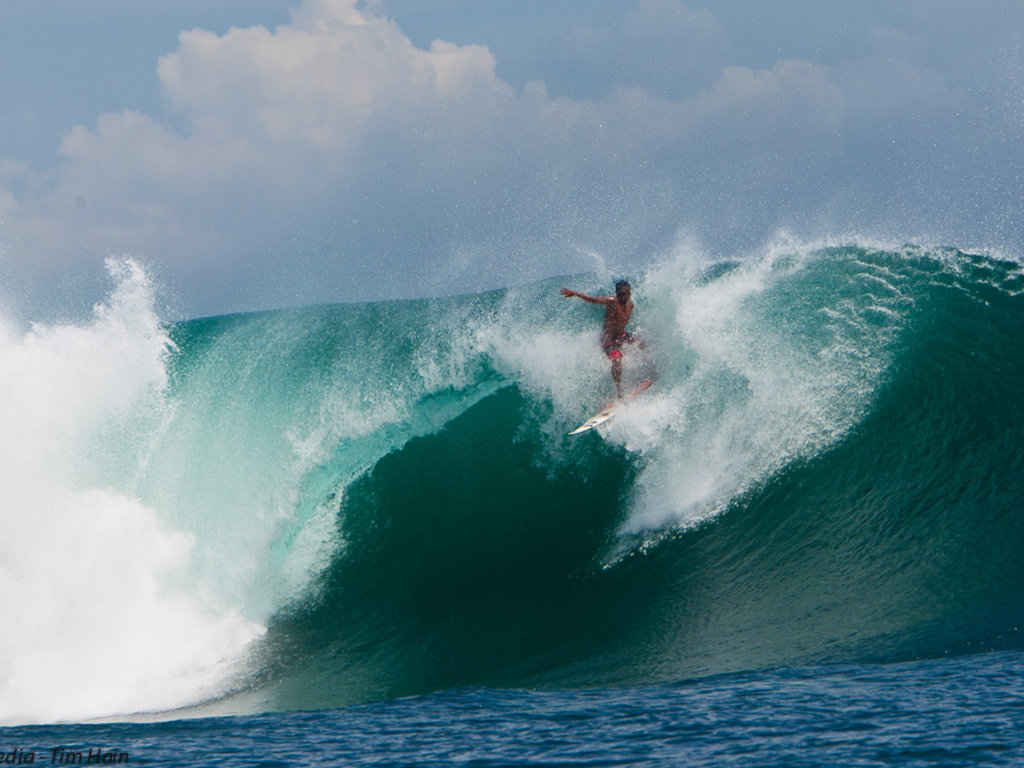 Asian Surfing Champions in Grajagan | Surf Photos by Tim Hain/ASC Media ...
