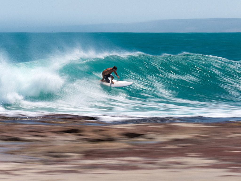 One wave town - photos | Surf Photos by Peter Jovic | Swellnet Sessions ...