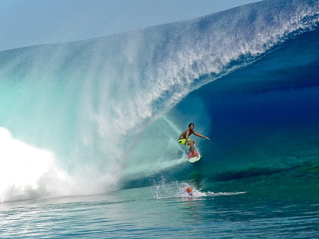 Rough stuff - photos | Surf Photos by Tim Bonython's Swell Chasers ...