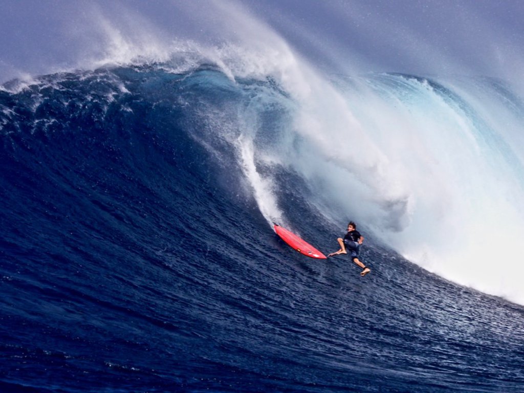 Peahi from the channel - photos | Surf Photos by Tim Bonython's Swell ...