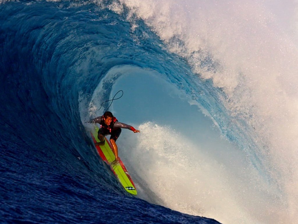 Peahi from the channel - photos | Surf Photos by Tim Bonython's Swell ...