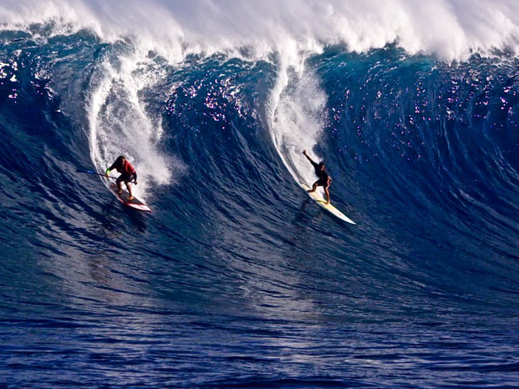 Peahi from the channel - photos | Surf Photos by Tim Bonython's Swell ...