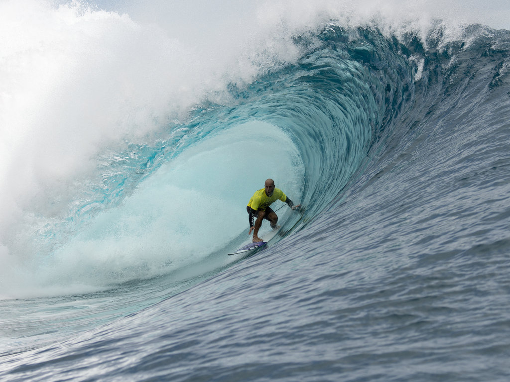 Triumph and tragedy at Teahupoo Trials - photos | Surf Photos by ASP ...
