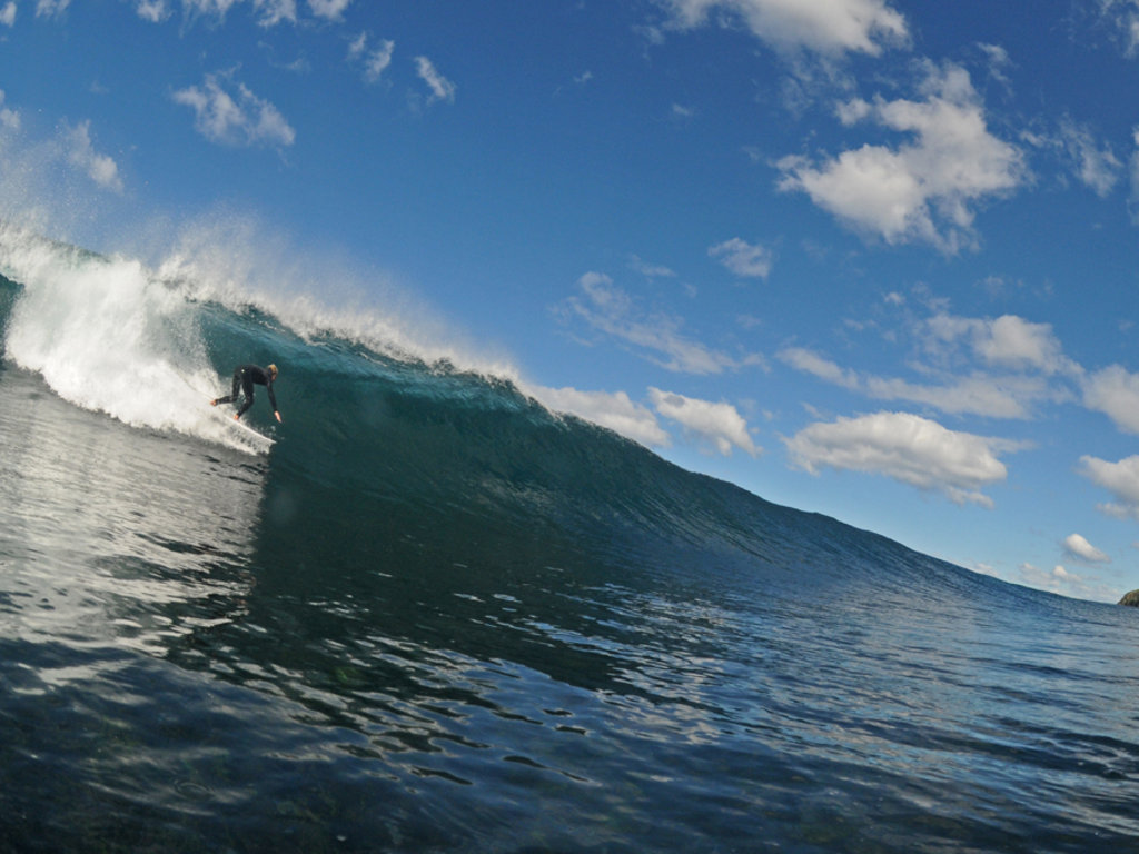 Rock, scissors, reef | Surf Photos by Jughead Allport | Swellnet ...