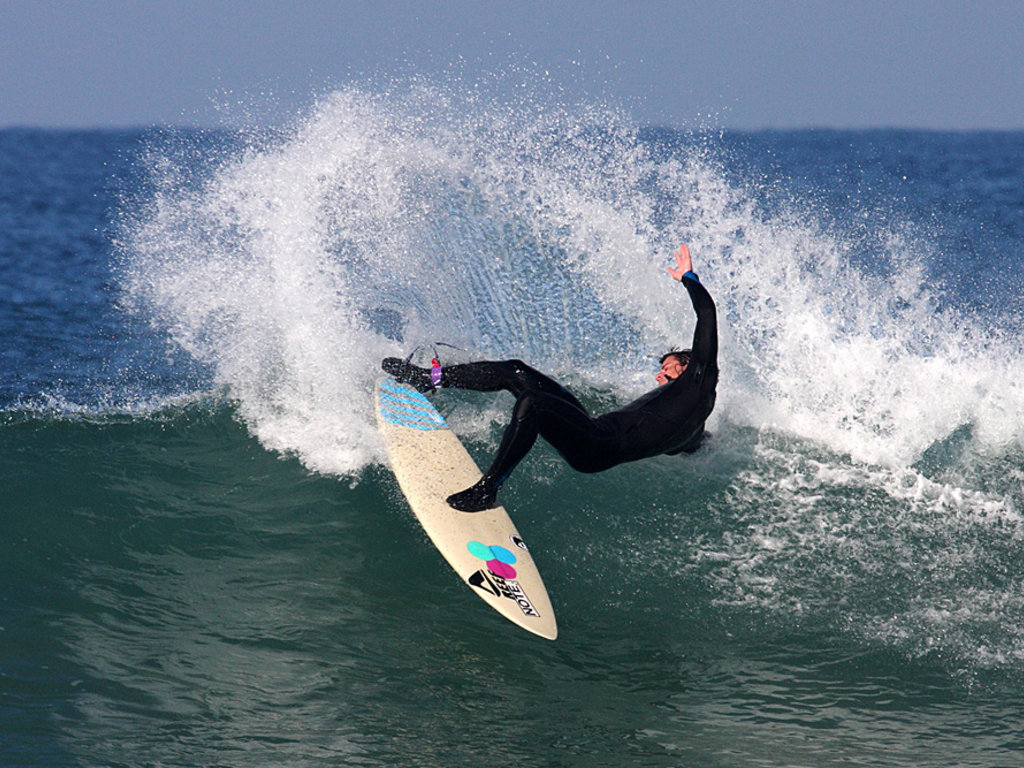 Frisky Business | Surf Photos by Erik Holt | Swellnet Sessions | Swellnet