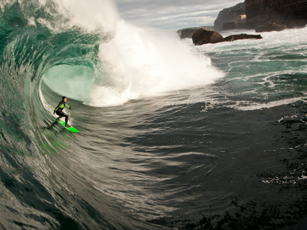 Pole Dancing | Surf Photos by Mathew Tildesley | Swellnet Sessions ...