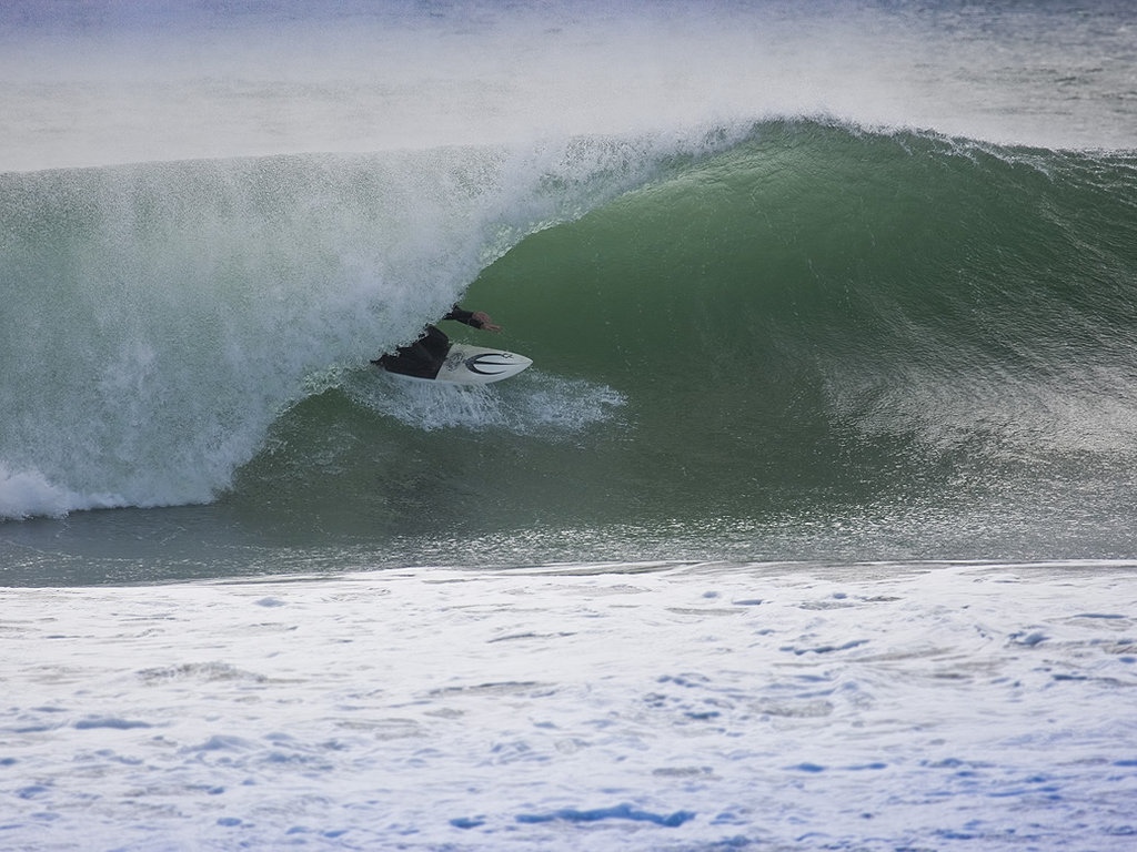 Left and Righteous | Surf Photos by Steen Barnes | Swellnet Sessions ...