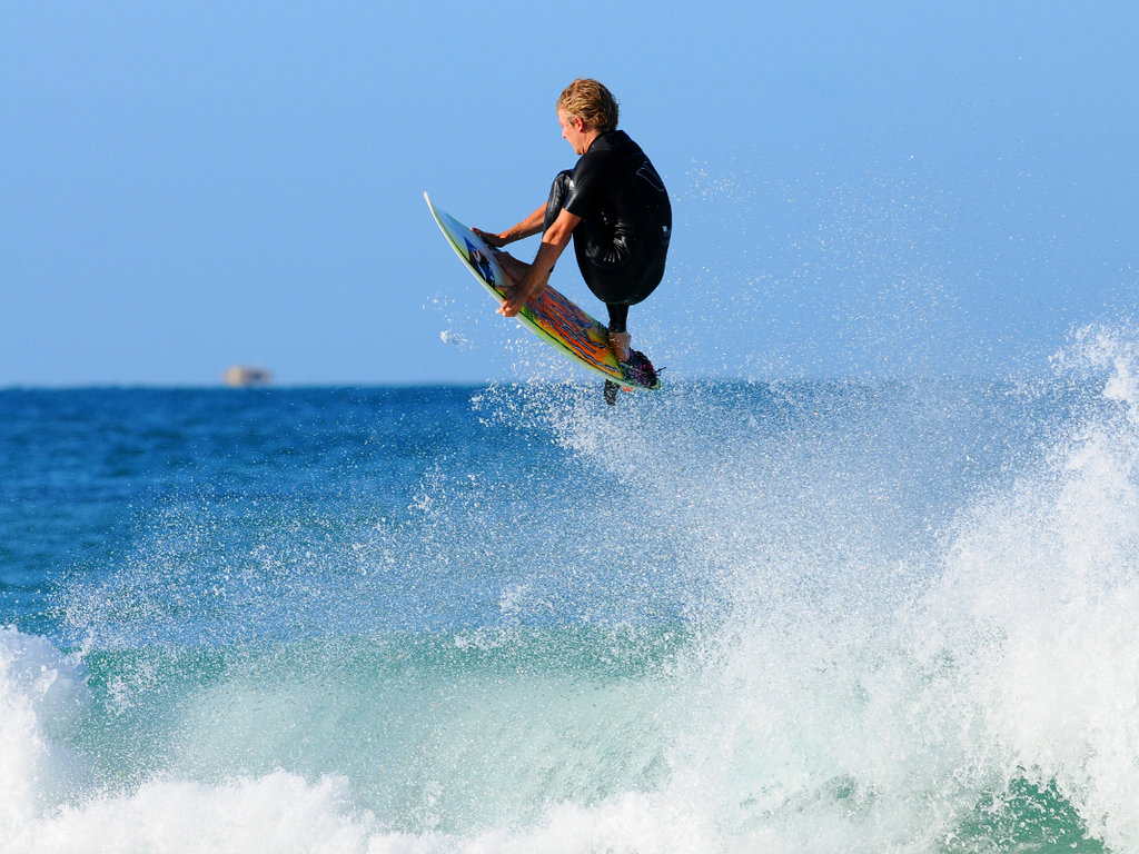 Steaming Hot | Surf Photos by Mike Maxted | Swellnet Sessions | Swellnet