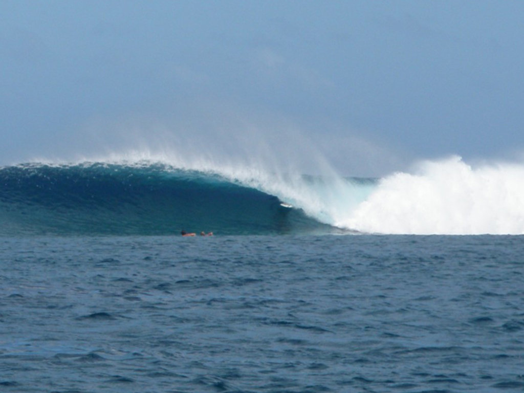 P-Pass gets an A+ | Surf Photos by Allois Malfatani | Swellnet Sessions ...