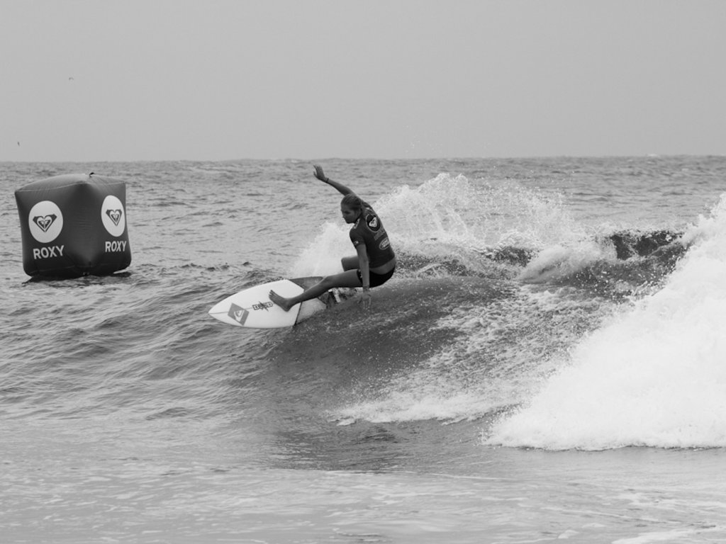 Roxy Pro: Day 2 Photos | Surf Photos by Alex Ormerod | Swellnet ...