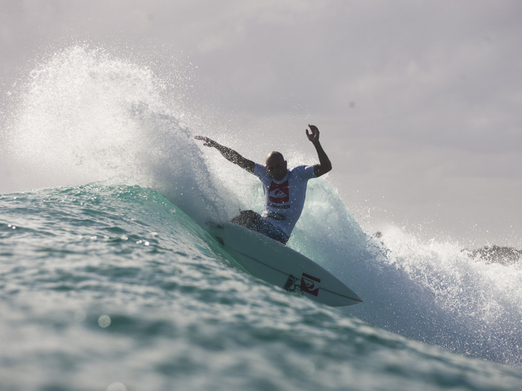 Quiksilver Pro: Final Day Photos | Surf Photos by Alex Ormerod ...