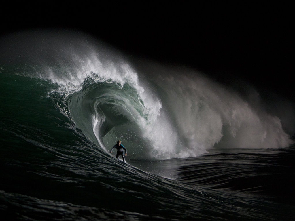 Fright Night | Surf Photos by Robert Gray | Swellnet Sessions | Swellnet