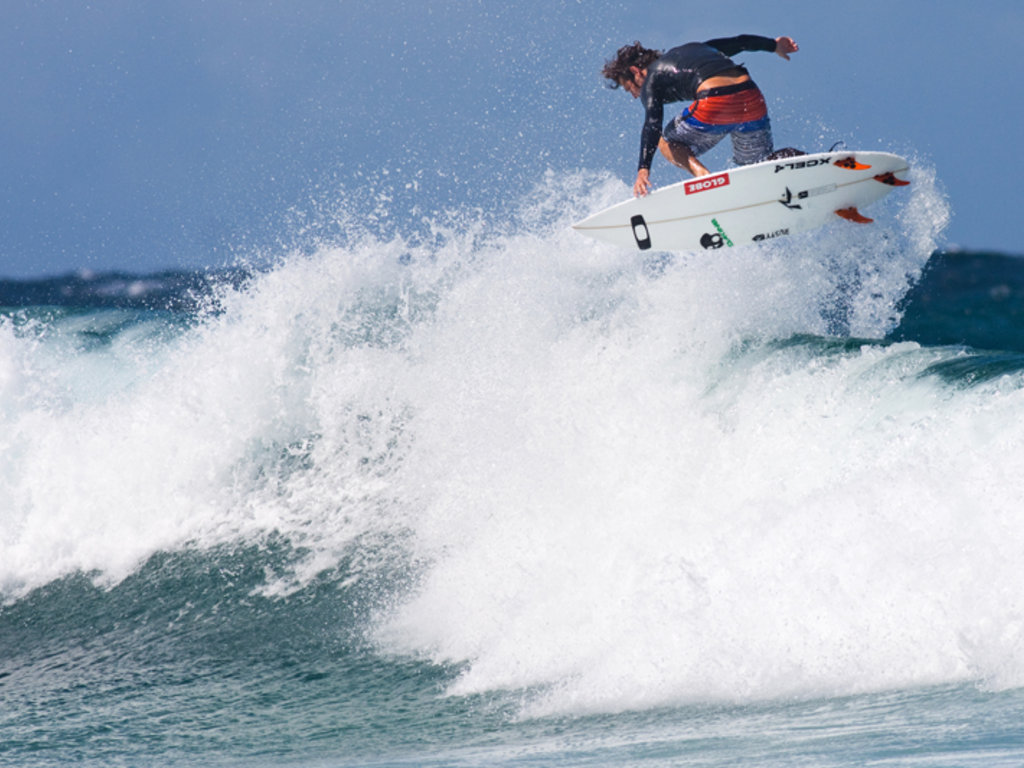 Fly By North Coast | Surf Photos by Ryan Williams | Swellnet Sessions ...