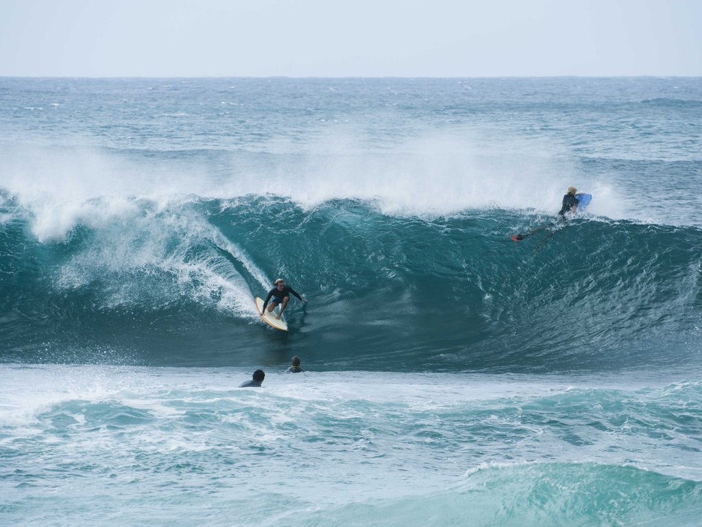 Harrison Roach at Pipe: A Change of Pace | Surf Photos by Jack Dekort ...