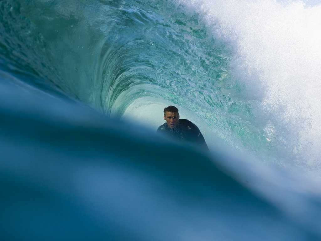 Late Drop | Surf Photos by Alex Ormerod | Swellnet Sessions | Swellnet