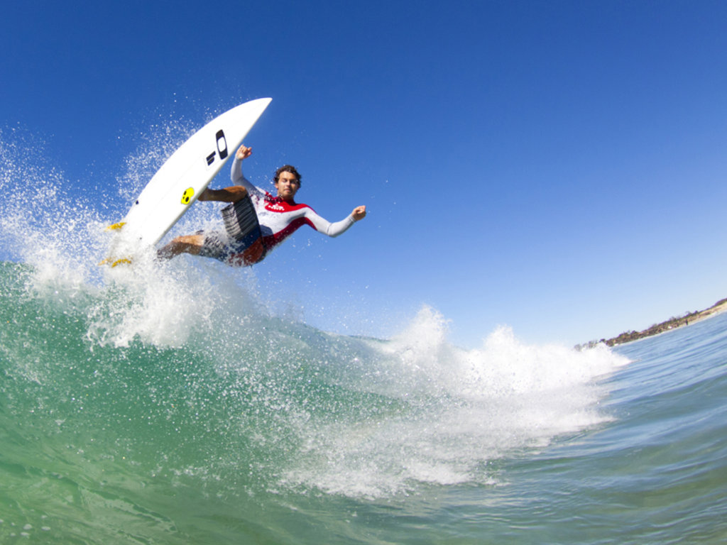 One Crowded Hour | Surf Photos by Ryan Williams | Swellnet Sessions ...