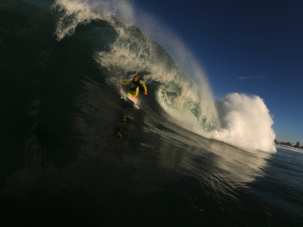 Riley Laing: Four feet high and rising | Surf Photos by Jughead Allport ...