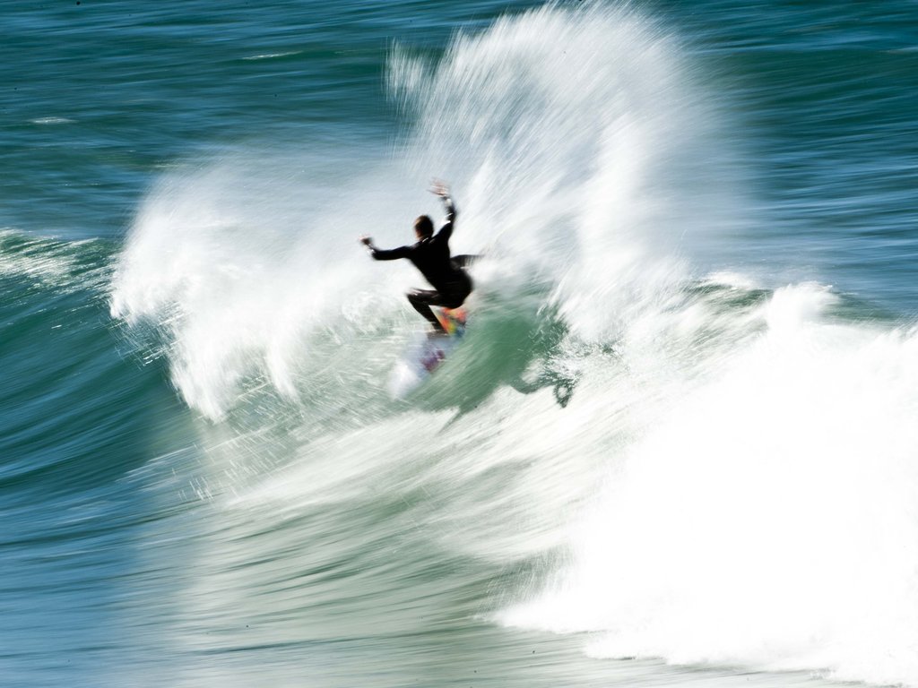 Hit The Bitumen | Surf Photos by Jack Dekort | Swellnet Sessions | Swellnet
