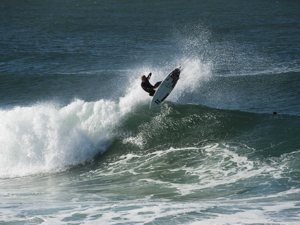 Hit The Bitumen | Surf Photos by Jack Dekort | Swellnet Sessions | Swellnet